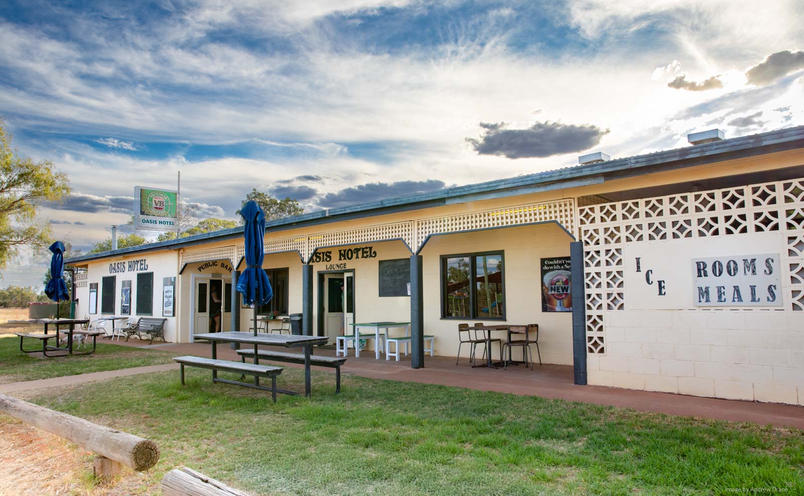 The Pub Route | Oasis Hotel